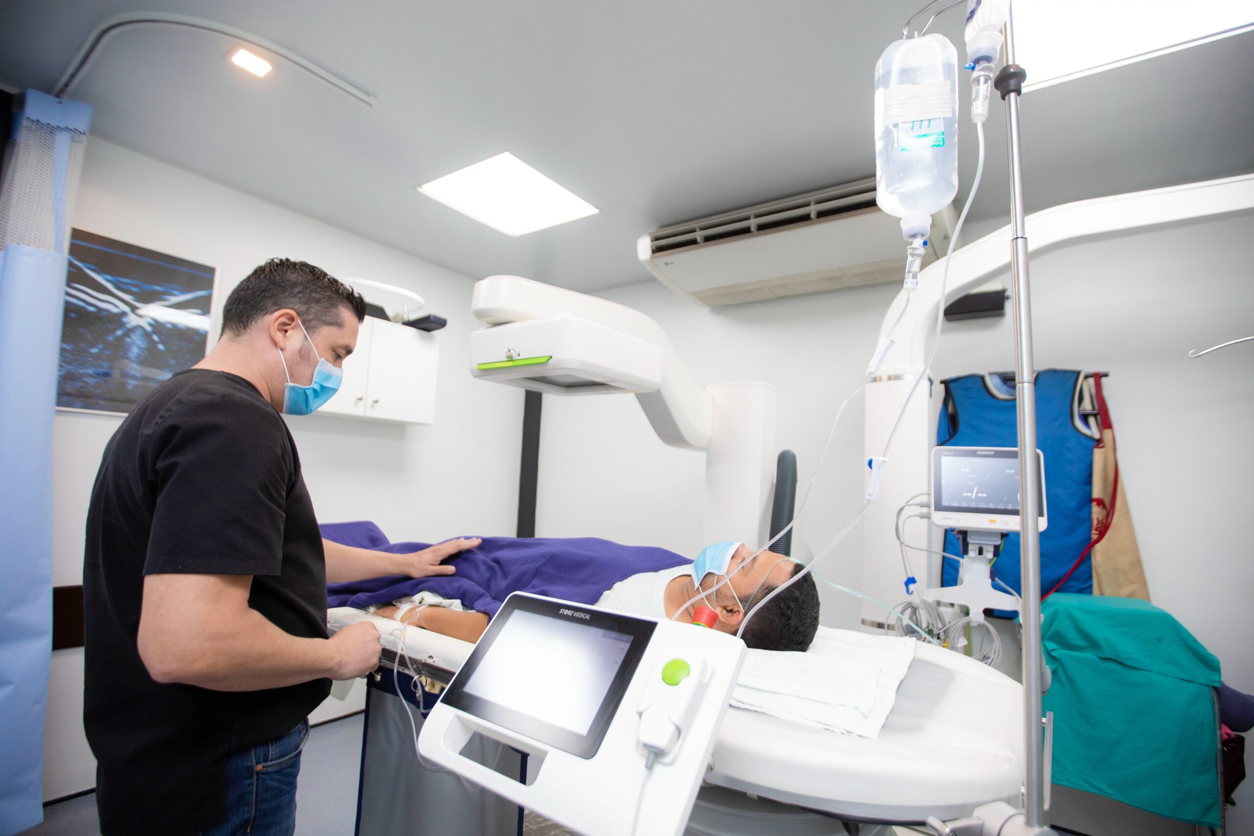 ISSS adquiere nuevo equipo de litotricia extracorpórea – Qué Pasa El ...